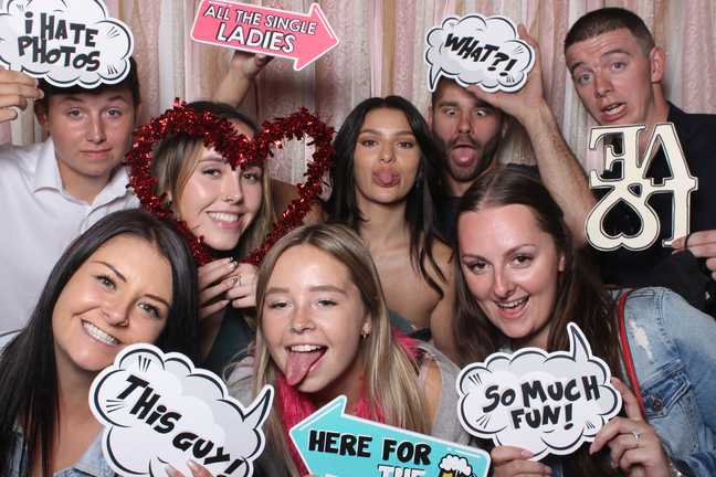 3 Clicks Photo Booths | Winnipeg, MB | Photo Booth Rental